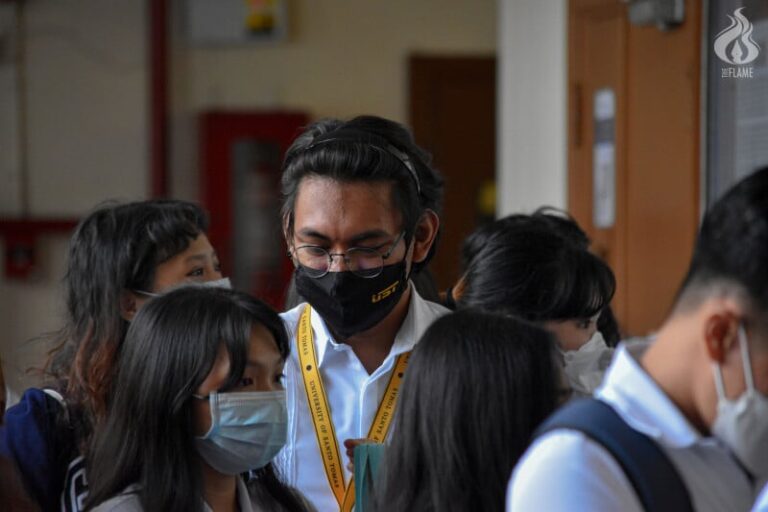 Thomasians told to still wear facemasks indoors despite eased masking ...