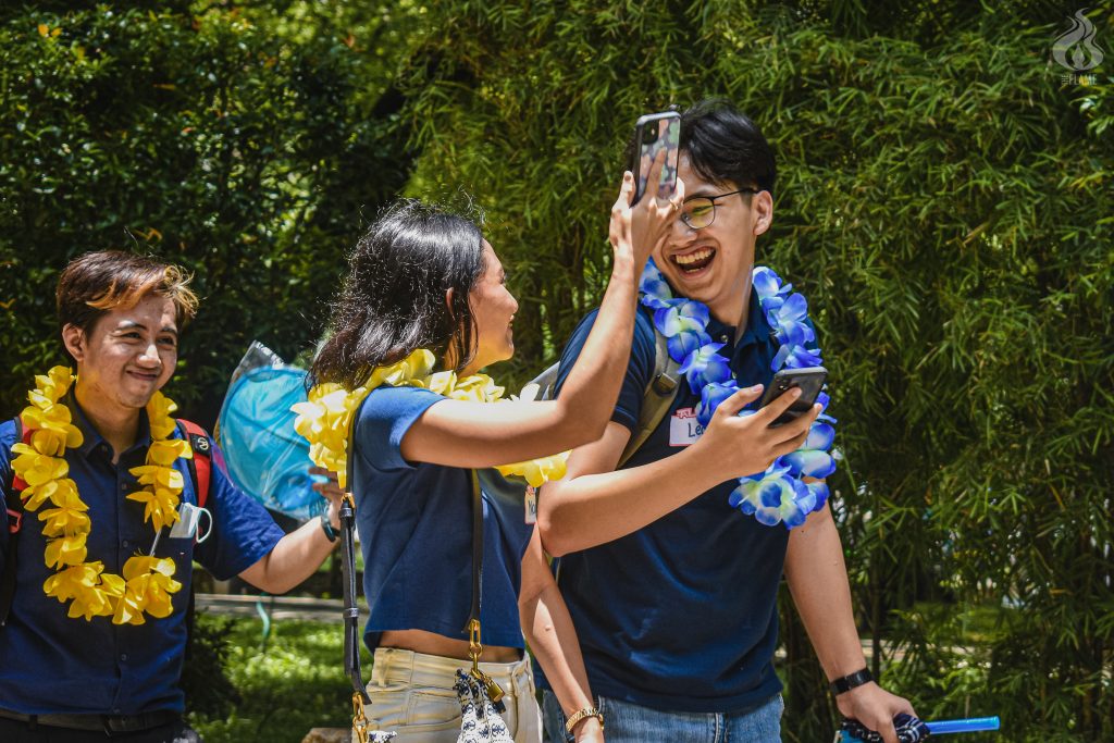 Artlets enter the UST Arch of the Centuries the Disney way - The Flame